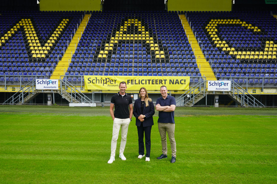 Schipper Accountants trotse mouwsponsor van de NAC Vrouwen!